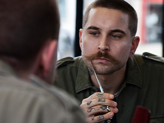 Comment adopter la moustache ? – Net femme